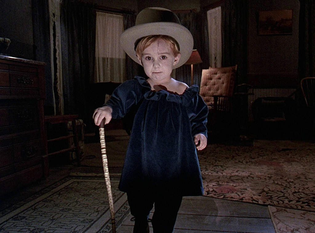 Daily Grindhouse | [SLIDE SHOW] THE DARK POWERS OF CLOTHING IN THE WORK ...